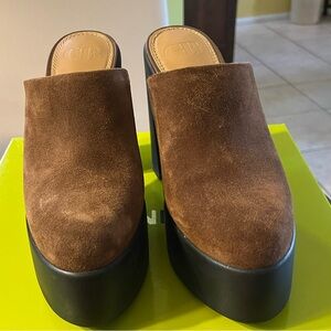 Gianni Bini | Shoes | Gianni Bini Brown Suede Clog Chunky Platform 5 ...